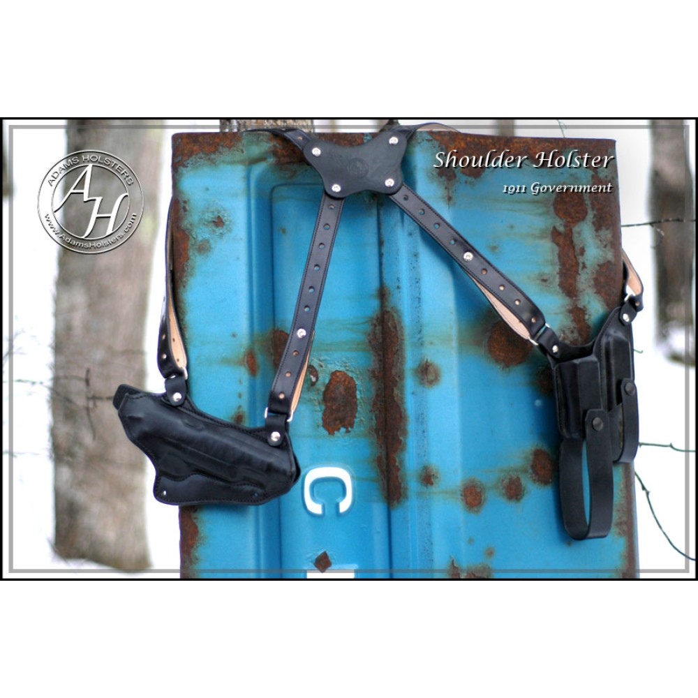 Horizontal shoulder holster
